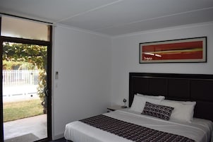 Quarto Superior | Cortinas/cortinados opacos, ferro/tábua de engomar, Wi-fi grátis