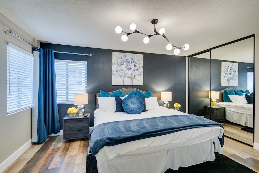Experience Luxury In Green Valley, Just A Hop Away From Tropicana - Henderson, NV