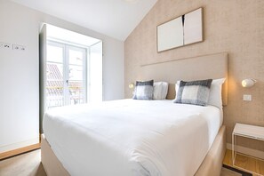 Quarto standard | Cofres nos quartos, escrivaninha, quartos à prova de som