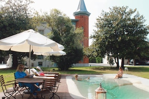 Piscina exterior sazonal