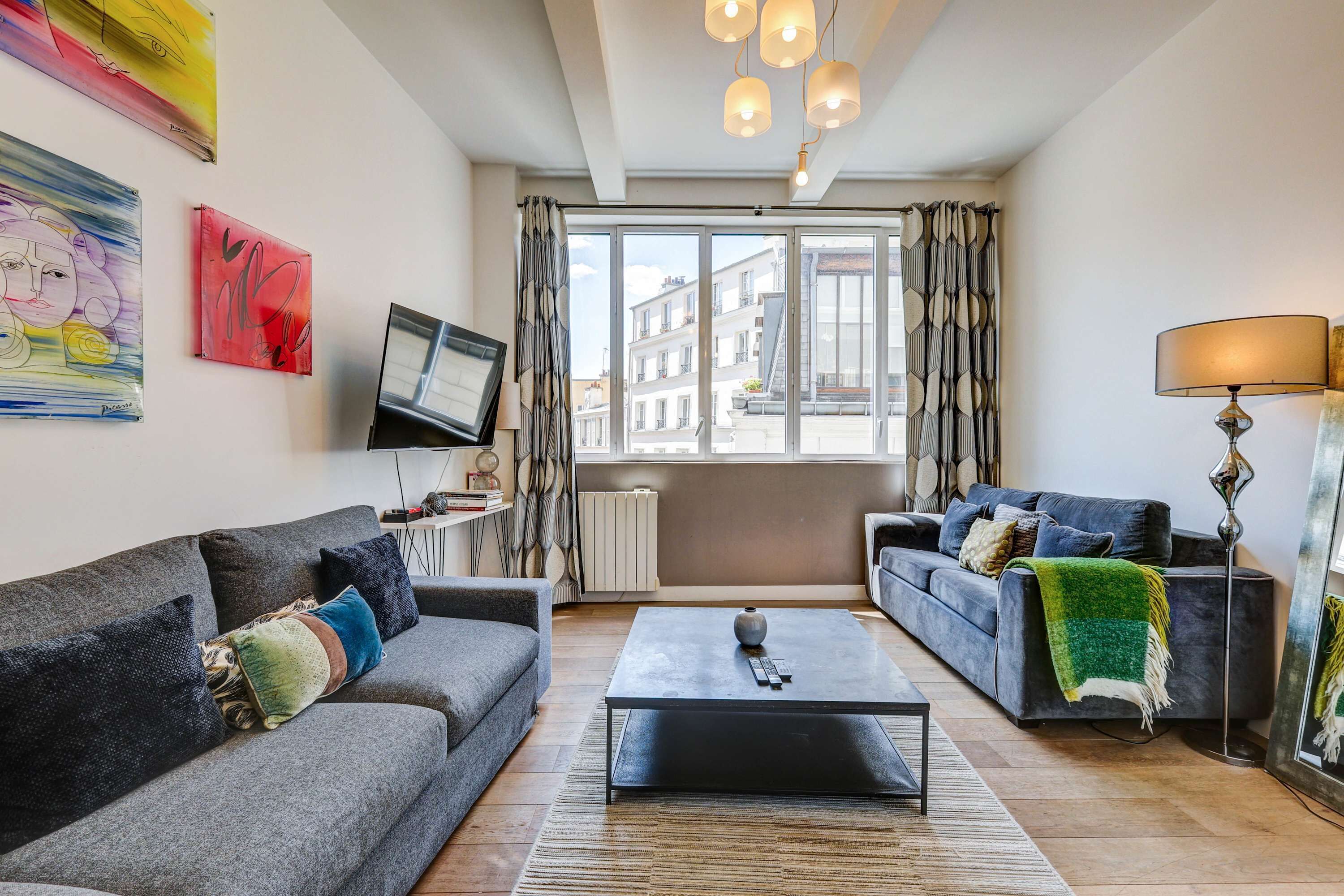 Montmartre Stylish And Bright 3bd With Terrace - ibis Paris Gare du Nord La Fayette