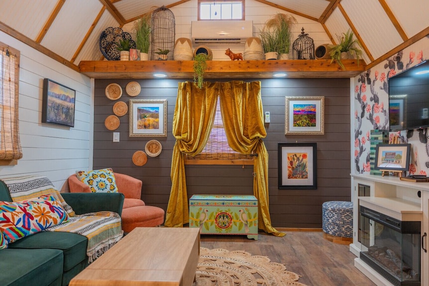 Chic Tiny Home Close To Everything @ Casa Paloma - Alpine, TX