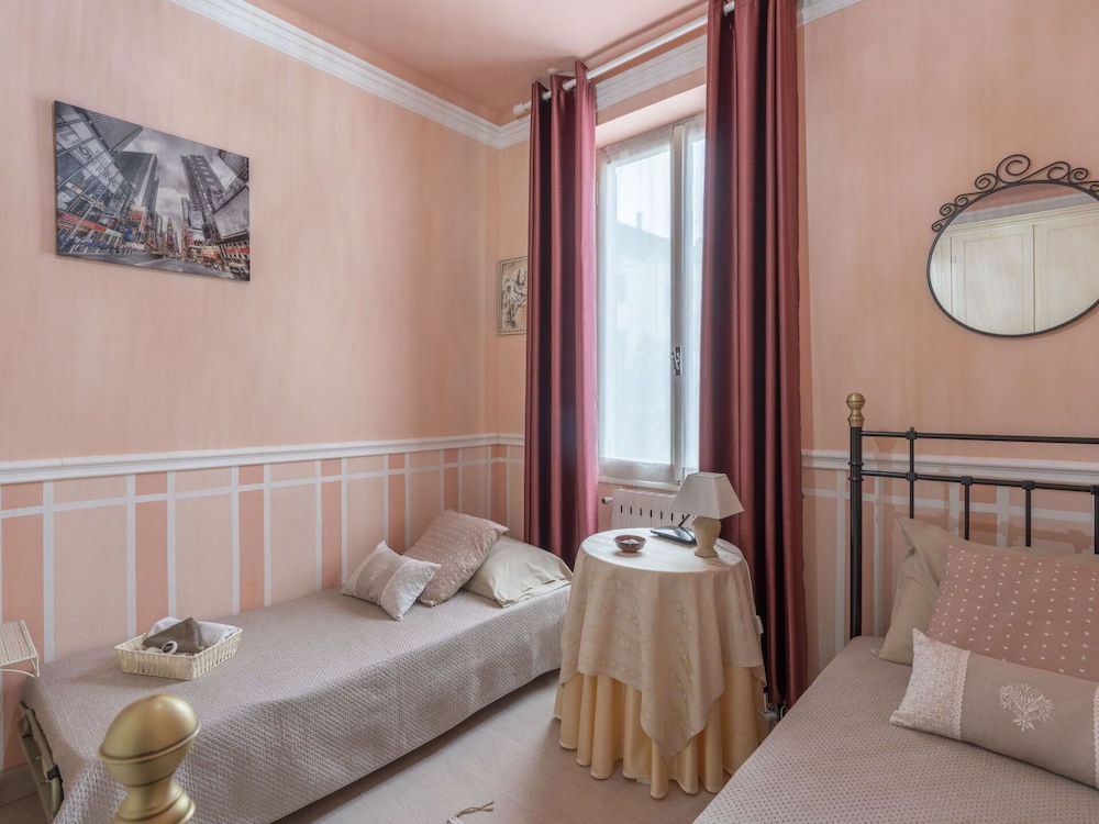 Bellissima Villa Per 4 Ospiti Con Wifi, Tv, Balcone E Parcheggio - Ventimiglia