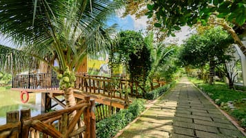 Quarto de Luxo (Bamboo Bungalow Lake) | Roupa de alta qualidade, secretária, Wi-fi grátis