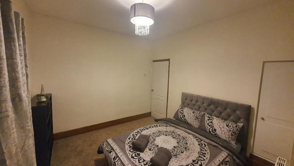 Spacious 2 Bedroom Home In Birmingham - Birmingham