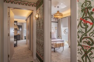 Suite | Minibar, cofre no quarto 