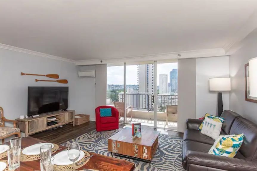 Spacious 2bd/2br With Ocean And Panoramic Views! - Honolulu, HI