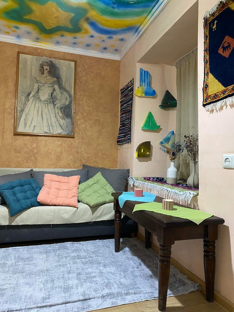 Guest House In Mtawminda - Tbilisi