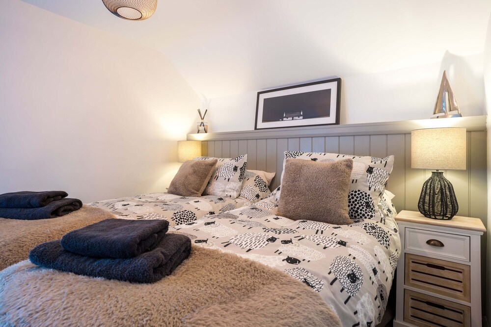 YNATA, pet friendly, character holiday cottage in Trefor - Trefor | Vrbo