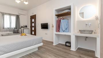 Suíte estúdio luxo | Cofres nos quartos, quartos à prova de som, berços grátis