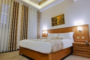 Quarto Duplo, varanda | Lençóis italianos Frette, roupa de alta qualidade, edredões de penas 
