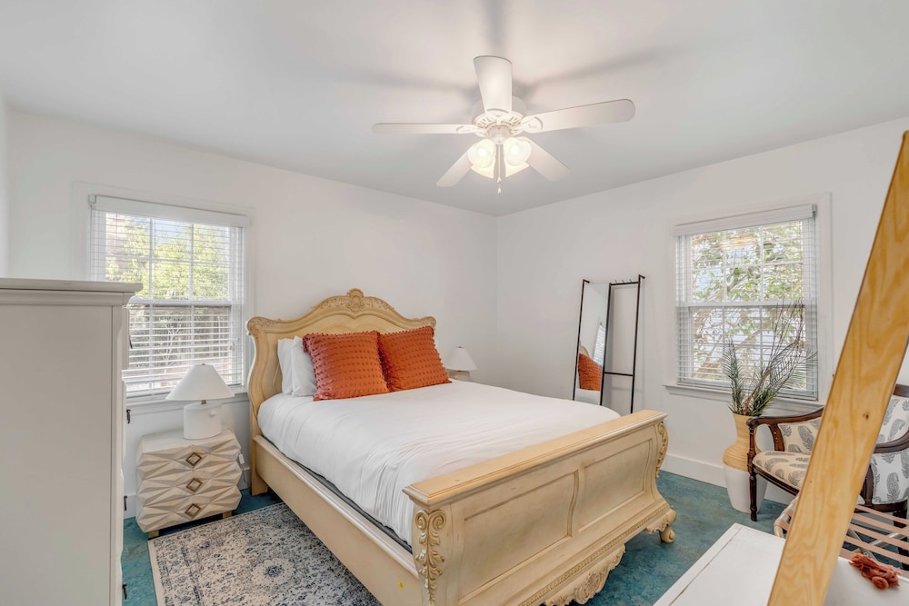 2 BDR Downtown Charleston Home - Charleston | Vrbo