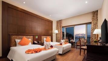 Secretária, berços/camas para crianças