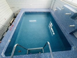 Piscina interior