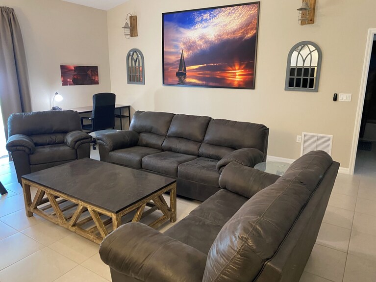 Sunset Serenity. 2 King/twin Beds/sofa. Golf Club - Palm Coast, FL