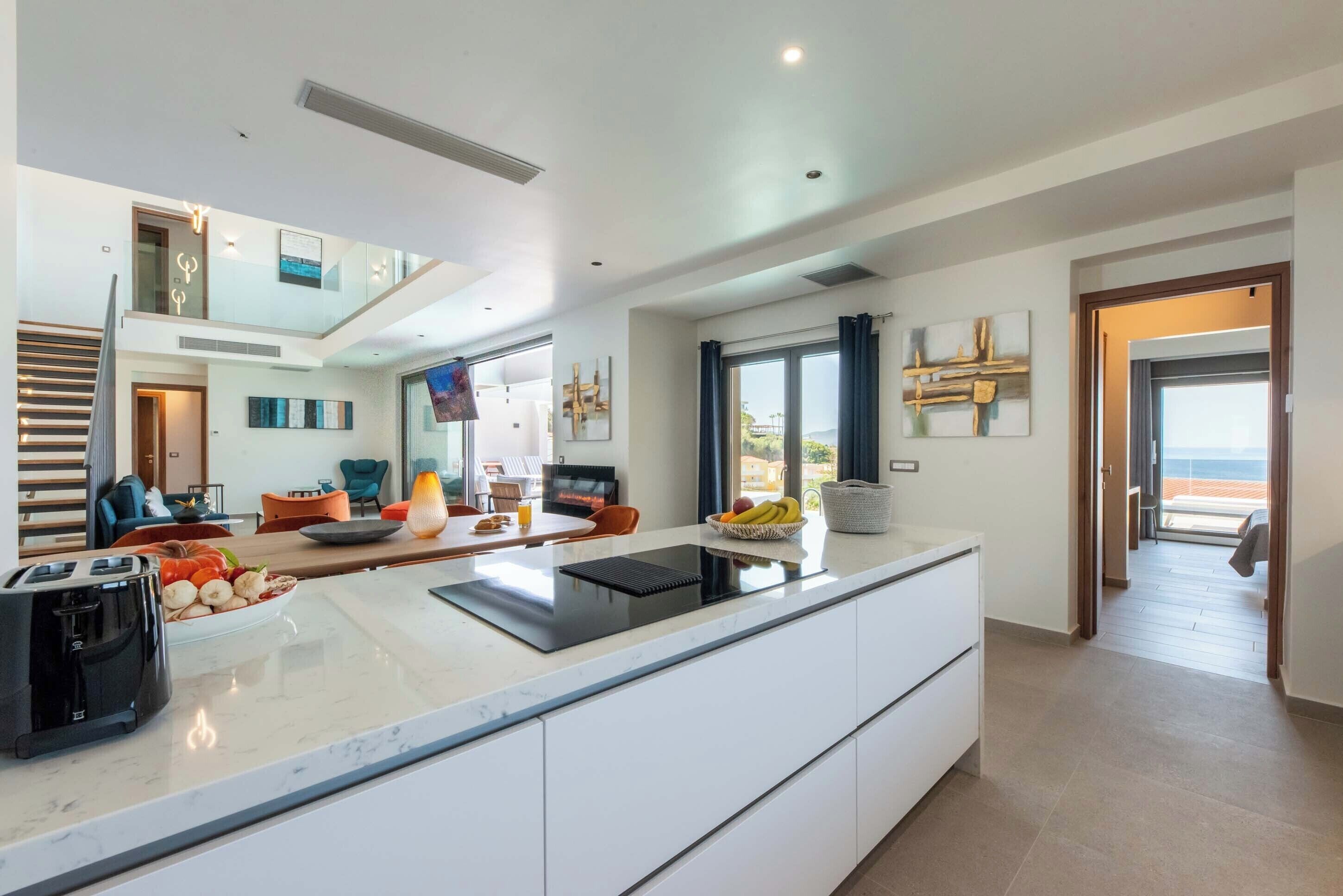 Villa Exclusiva, 4 quartos, piscina privativa, vista para o mar | Cozinha privada | Um frigorífico/congelador grande, um micro-ondas, um forno 