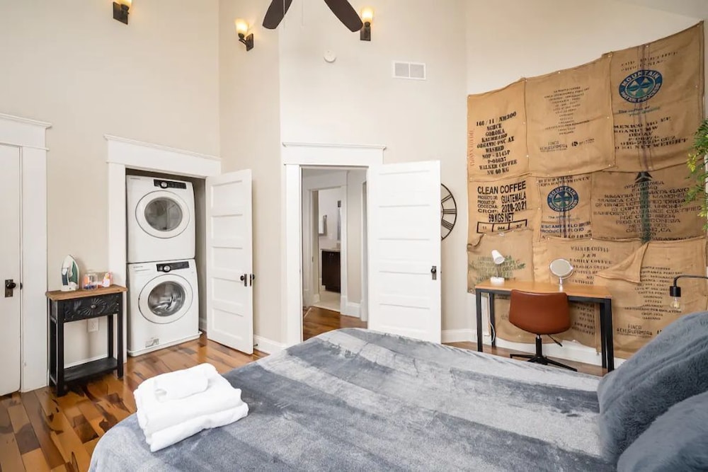 Heart Of Columbus- Private Parking & Yard - Grove City, OH