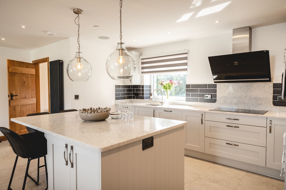 Luxurious cottage on working organic dairy farm - Pwllheli | Vrbo