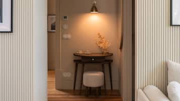 Signature Suite Monument View | Sala de estar | Smart TV