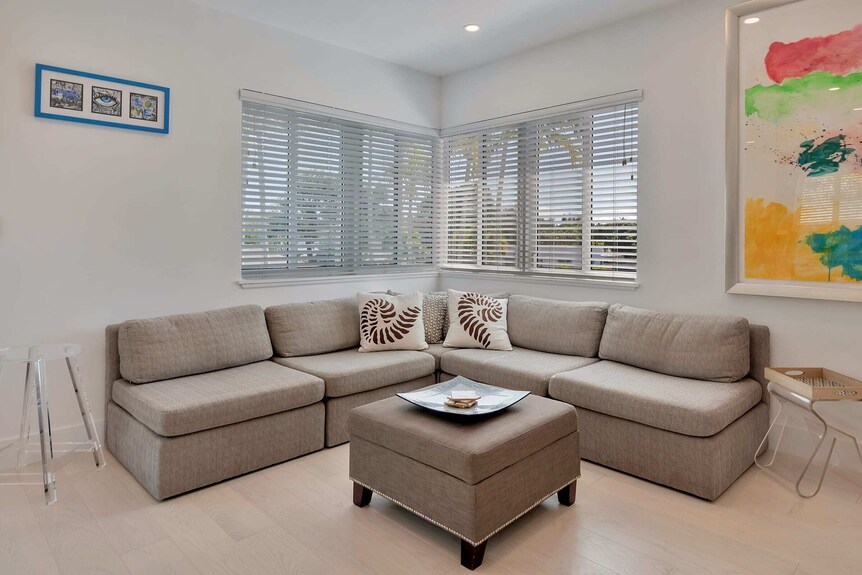 Art Deco Pool House A Mile To Beach Pets Welcome - Lake Worth, FL