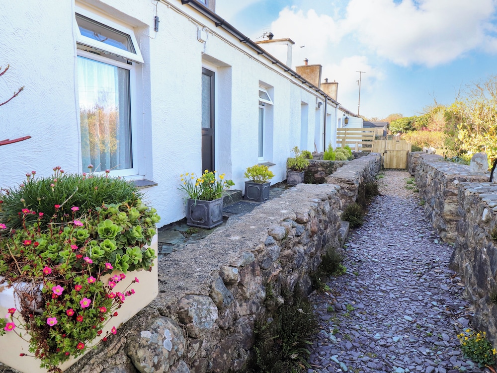 2 Pant Y Celyn - Llŷn Peninsula