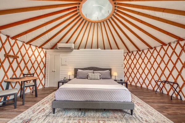 Ot 3515l Texas Yurt Haus: Longhorn 1 Bedroom Cabin By Redawning - New Braunfels, TX