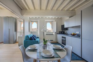 Apartamento básico, várias camas | Opções para refeição