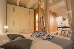 Apartamento básico, 1 cama Queen | 1 quarto, espaço de trabalho para notebook