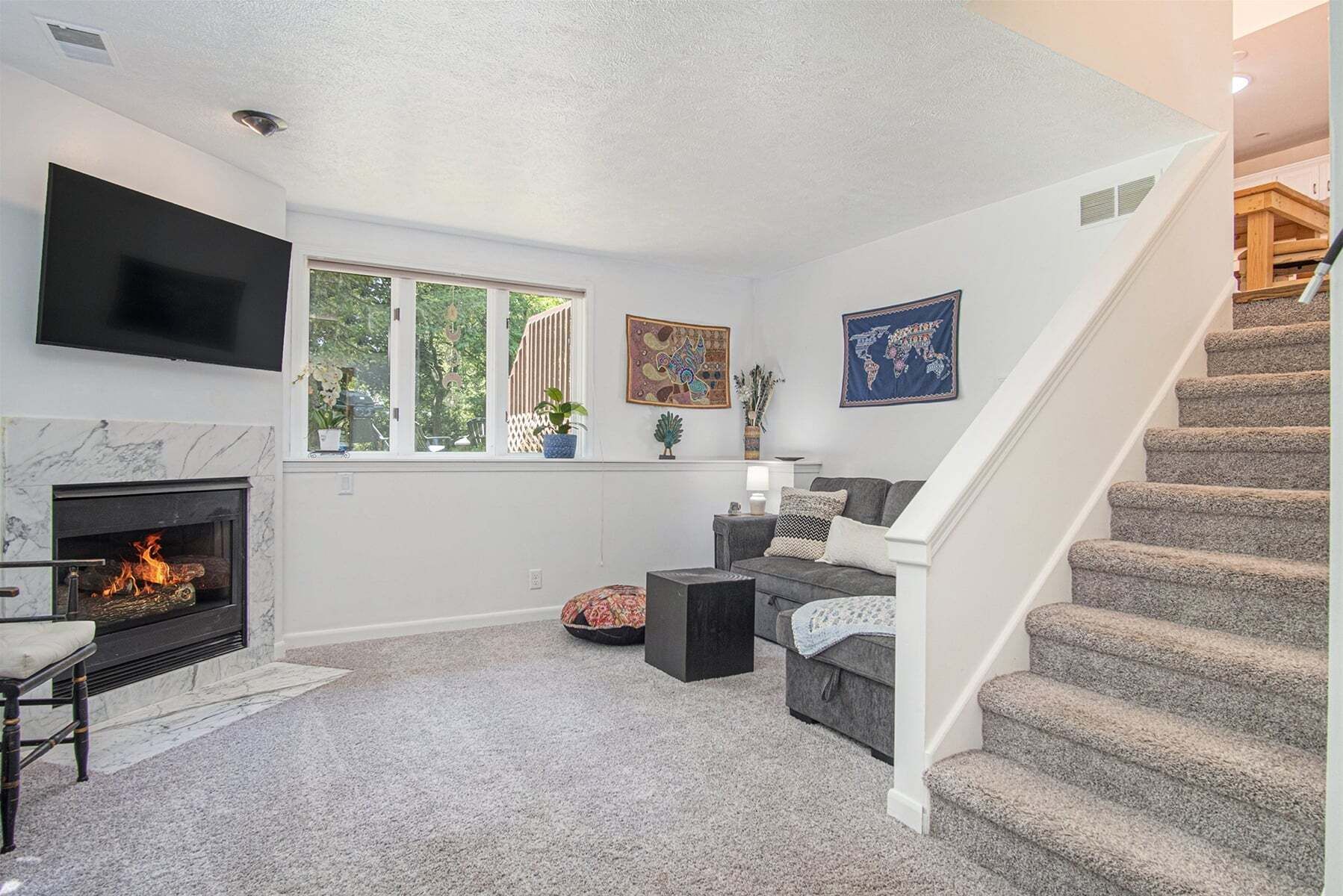 Mi Casa: Private Hot Tub, Fire Pit, Screen Porch, Seasonal Fireplace - Holland Tulip Time Festival