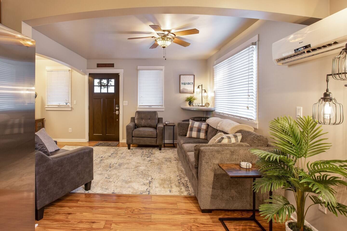 Renovated Cozy Cottage Near Downtown Boise! - Boise, ID