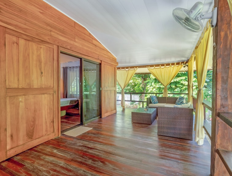Casa Creole - Private, Secure, Steps From The Beach - Cahuita