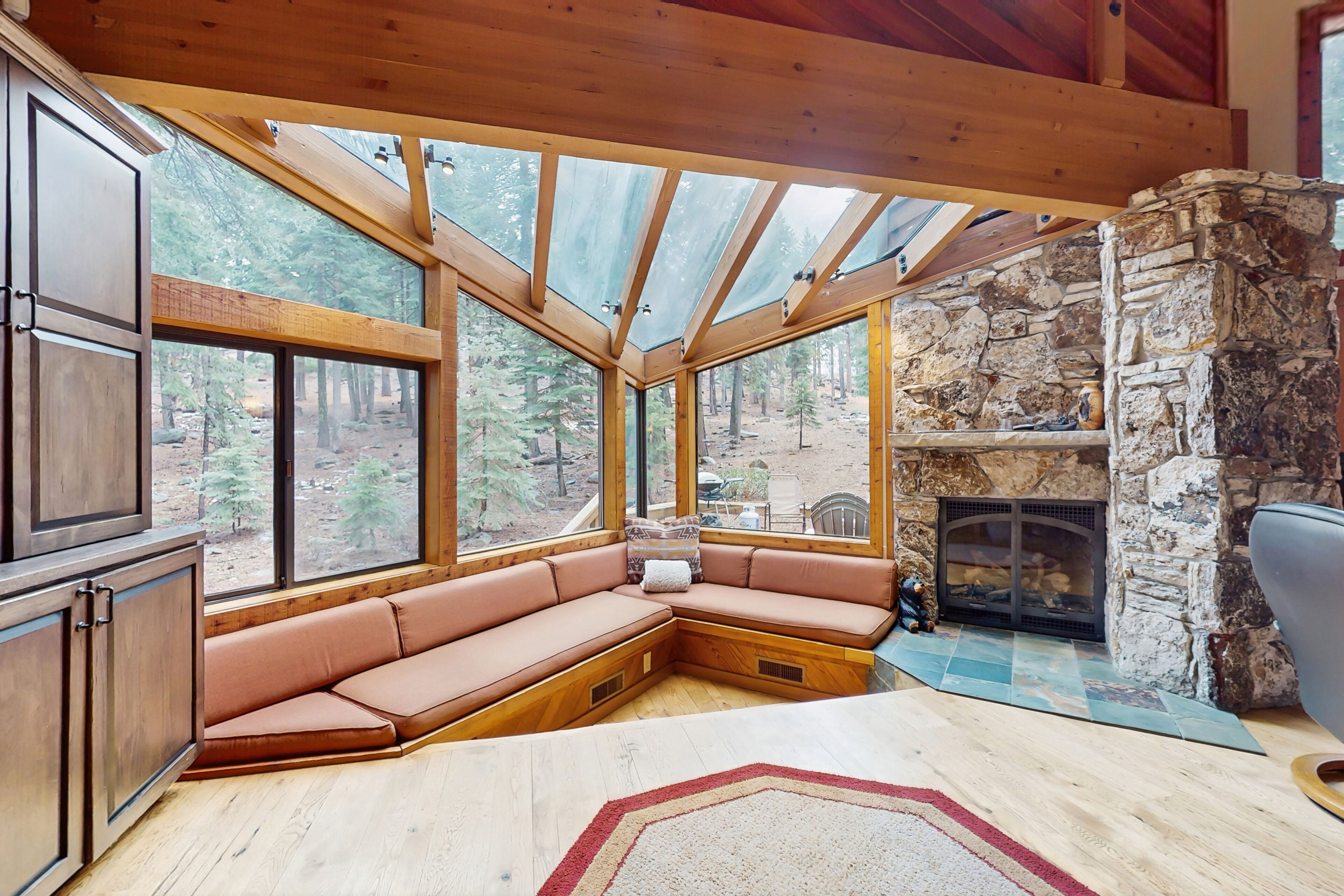 Inviting Home In Northstar Ski Resort With Private Hot Tub & Sauna, Pool Access - Lake Tahoe