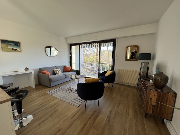 Superbe T2 Avec Balcon Et Parking, Idéalement Situé à Arcachon - Cap Ferret