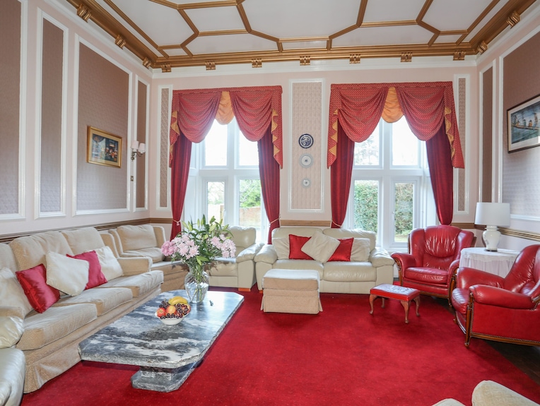 Llys Y Graig, Pet Friendly, Country Holiday Cottage In Pentraeth - Bangor