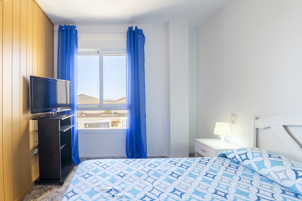 Apartment 'Bahia Almeria' With Shared Pool, Shared Garden And Air Conditioning - Aguadulce