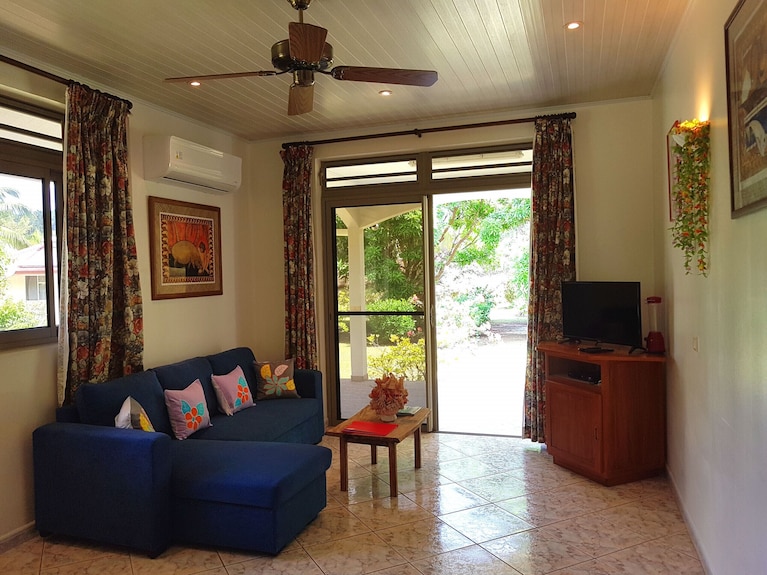 Huahine - Fare Teakavehere Tipanier + Voiture - Polynésie française