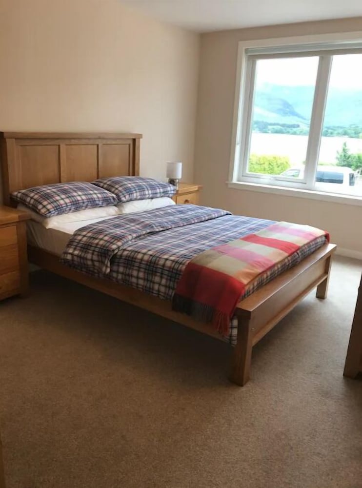 Borrodale, Lochside Apartments - Fort William