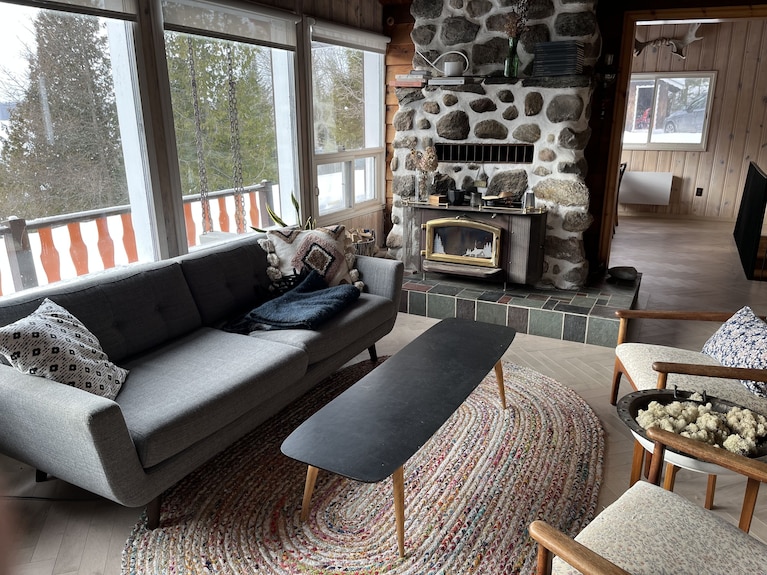 Chalet Rustique - Directement Sur Lac Avec Plage De Sable - Québec