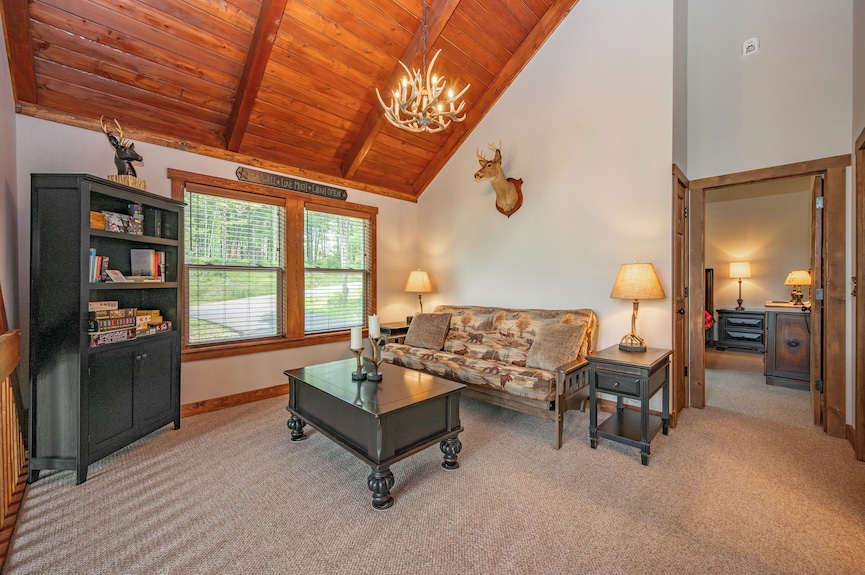 Fireplace Deck, Game Room & Mountain Vibes - Deep Creek Lake, MD