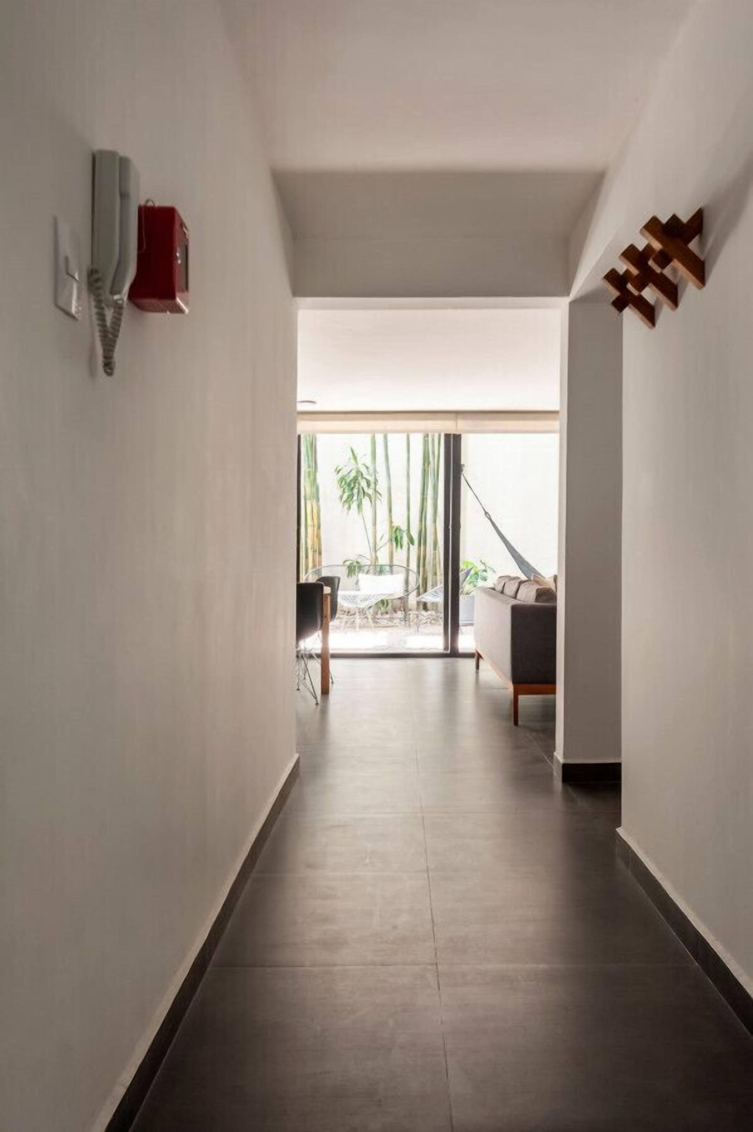 Modern, Industrial Apartment With Bamboo Garden And Rooftop Terrace - Benito Juarez