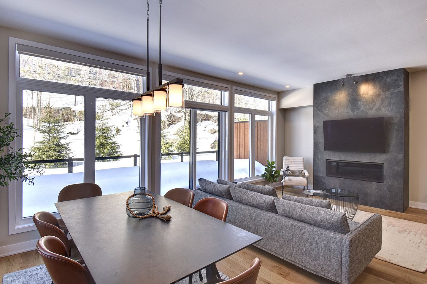 Brand New, Well-located Chalet With Communal Lap Pool. - Mont-Tremblant