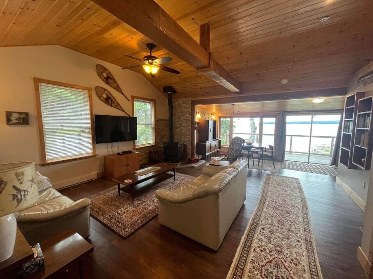 Bright 2 Bdrm Waterfront Cottage On Georgian Bay - Midland