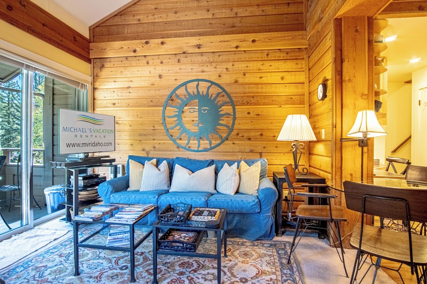 Bluff Condo + Free Guest Passes To Elkhorn Resort Amenities Included! - Sun Valley, ID