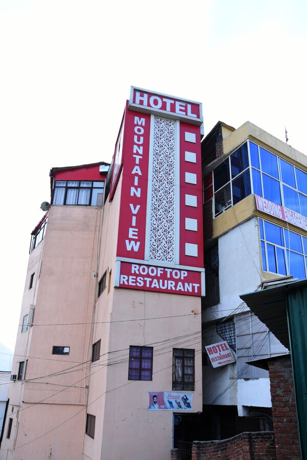 Hotel Mountain View And Rooftop Restaurant - Pithoragarh
