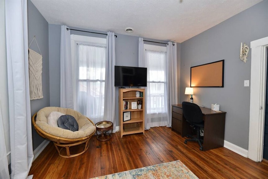 Chic Downtown Oasis: Urban Stay W/ Scenic Balcony - Kota