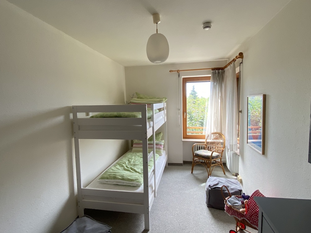 Diese Schöne 3,5-zimmer Wohnung Liegt In Einer Ruhigen Wohnanlage. - Immenstaad am Bodensee