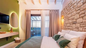 Deluxe Balkonlu Oda | 1 quarto, roupas de cama premium, camas Tempur-Pedic