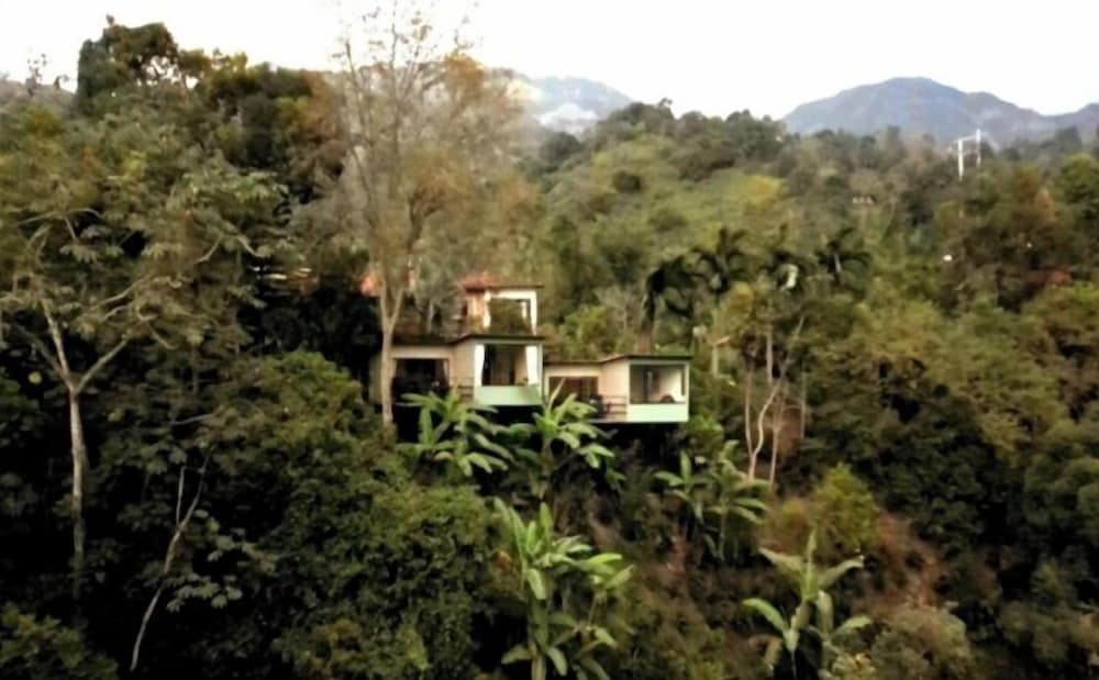 Captivating 4-bed Chalet Las Casitas En El Aire - San Francisco