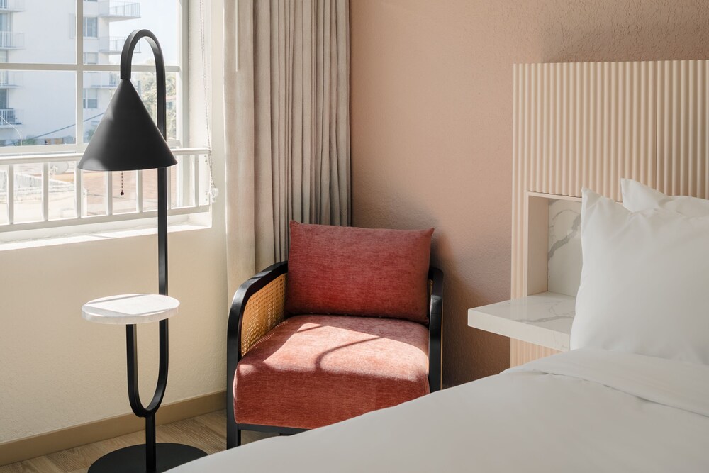 Found Miami Beach powered by Sonder | King Room - Miami | Vrbo