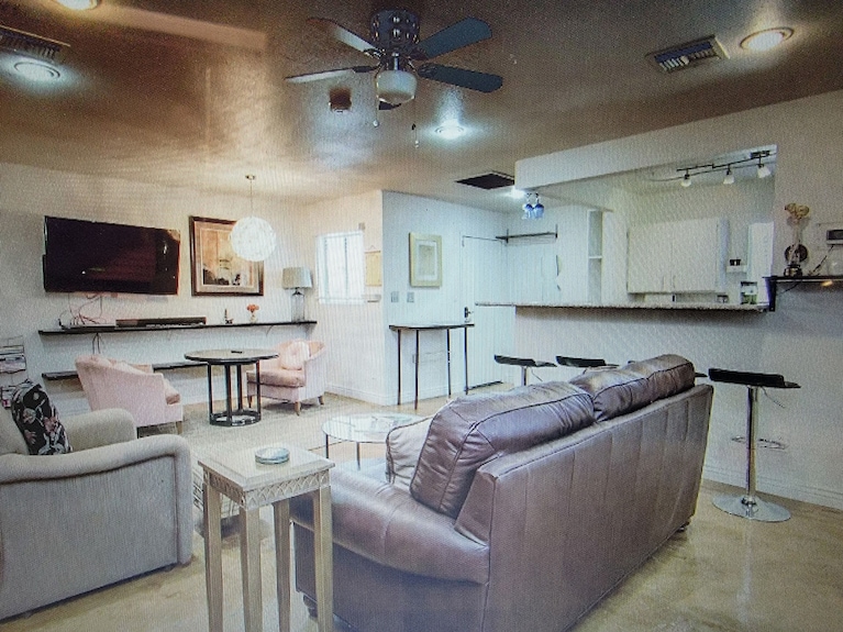 Razinn Central Phoenix - Phoenix